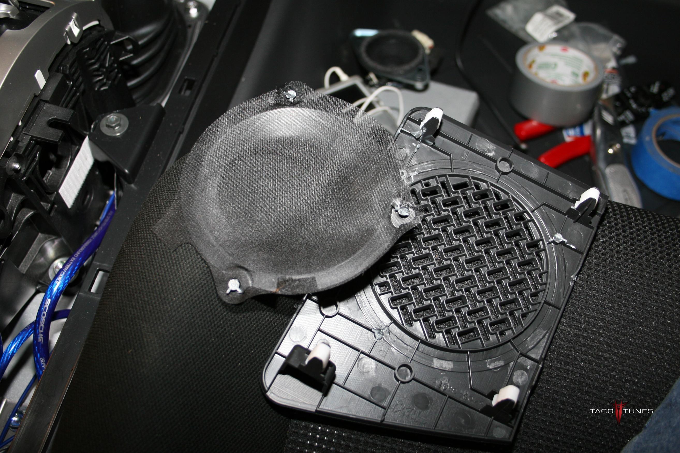 How to install speakers in FJ Cruiser and remove door panels - Taco ...